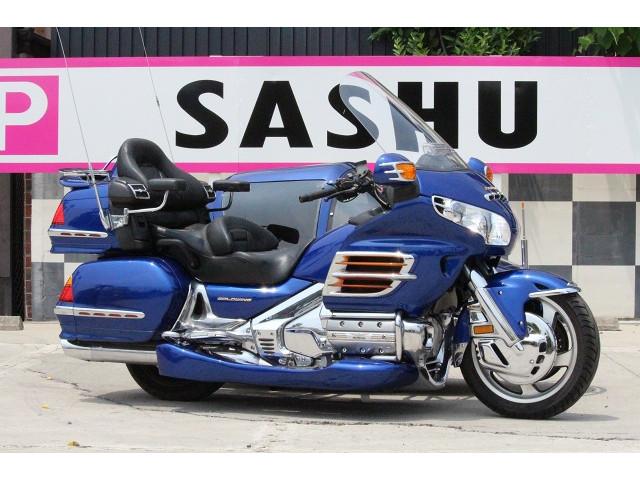 GL1800デュアルドライブサイドカー | SASHU | 京都のトライク・サイドカー・オートバイ販売店 | can-am SPYDERの正規 ...